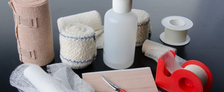 Should This Wound Be Covered or Left Open? A Caregiver’s Guide